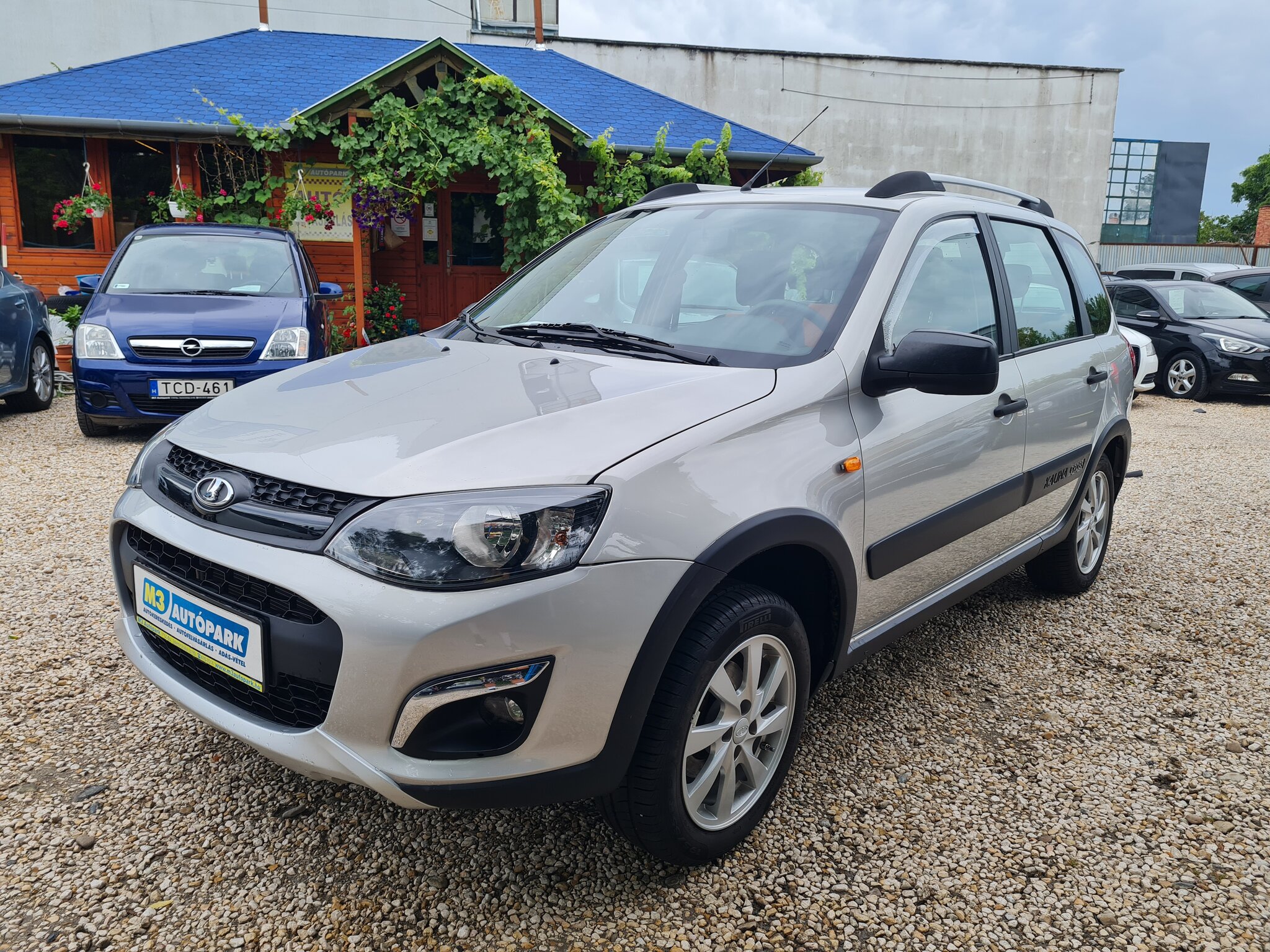 Használtautó adás-vétel - lada kalina Cross 1.6 Lux 2018 benzin ...